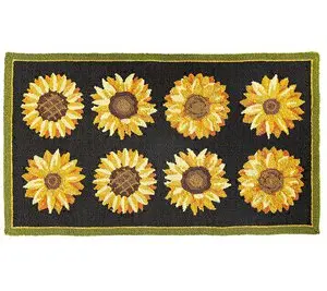 EVERGREEN Indoor/outdoor 24x42 Sunflower Hooked Accent Rug - One-color