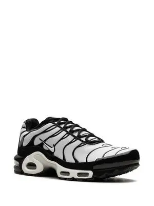 Nike Air Max Plus Oreo Sneakers