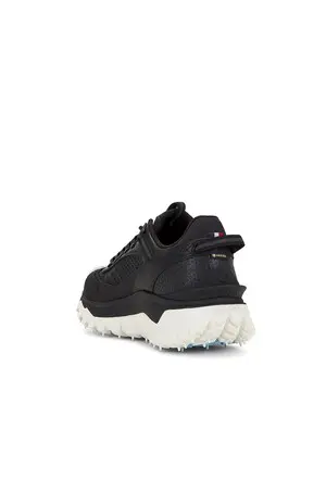 Moncler Trailgrip Gtx Low Top Sneakers - Black