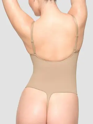 SKIMS Seamless Sculpt Thong Bodysuit - Clay