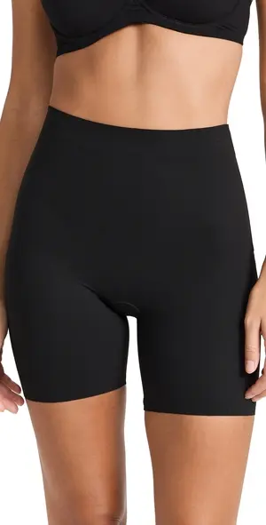 Wacoal Shape Revelation Low Plunge Shaper - Black