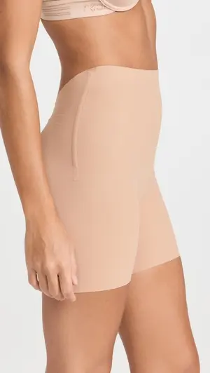 Wacoal Shape Revelation Low Plunge Shaper - Praline