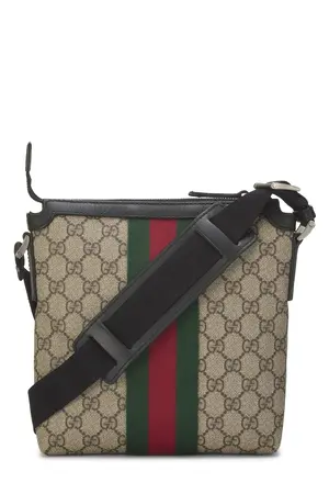 Gucci Gg Supreme Canvas Web Flat Messenger Bag - Black