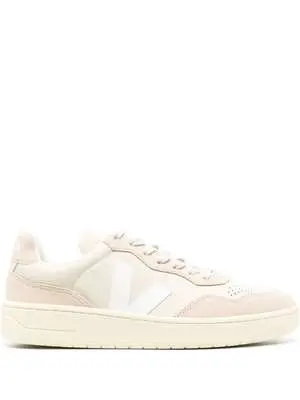 VEJA V-90 Panelled Low-top Sneakers - Neutrals
