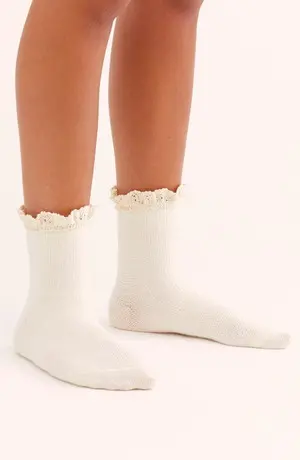 Free People Free People Beloved Waffle Knit Ankle Socks With Lace Trim Ivory