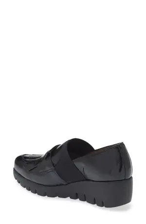 WONDERS Kiltie Platform Loafer