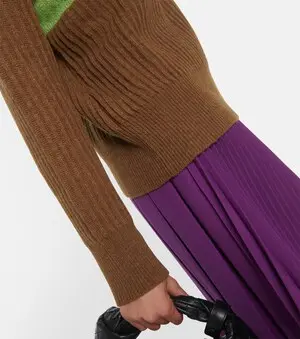 Plan C Wool And Cashmere V-neck Sweater