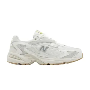 NEW BALANCE 725 Sneakers - White