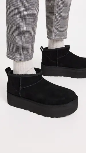 UGG Classic Ultra Mini Platform Boots - Black
