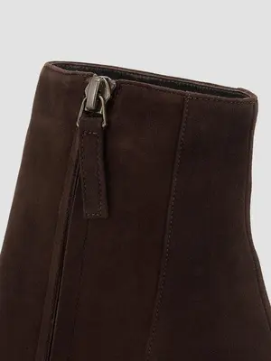 Manolo Blahnik Rosie 70mm Suede Ankle Booties