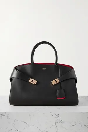FERRAGAMO Hug Medium Leather Shoulder Bag