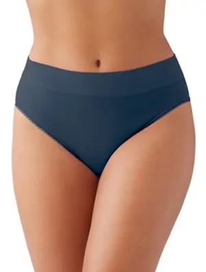 Wacoal Feeling Flexible Hi-cut Rose Dust Titan