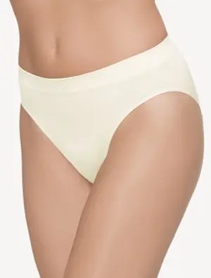 Wacoal B-smooth Seamless Hi-cut - Ivory