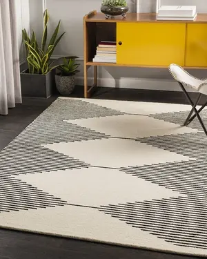 Livabliss Granada Gnd-2331 Area Rug, 4' X 6