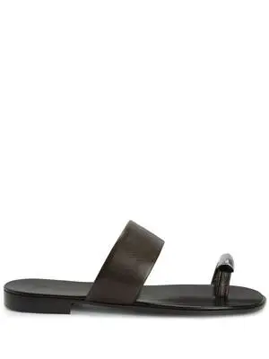 GIUSEPPE ZANOTTI Norbert Leather Toe-loop Sandals