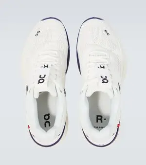 On The Roger Pro Sneakers