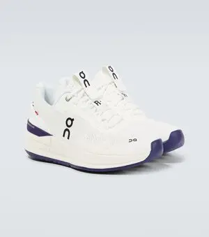 On The Roger Pro Sneakers