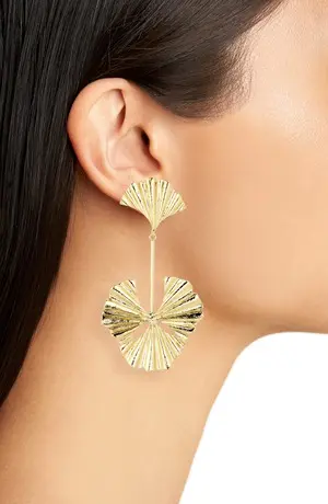 Shashi Juliette Drop Earrings