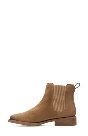 CLARKS(R) Cologne Arlo 2 Chelsea Boot