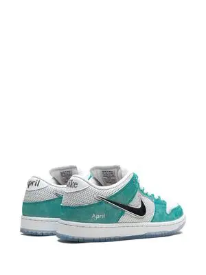 Nike Dunk Low Pro Qs April Skateboards Sneakers - White