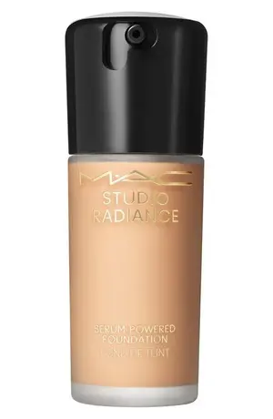 MAC COSMETICS Studio Radiance Serum-powered Foundation C4.5