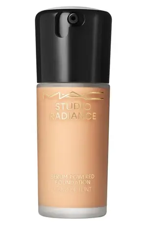 MAC COSMETICS Studio Radiance Serum-powered Foundation C4