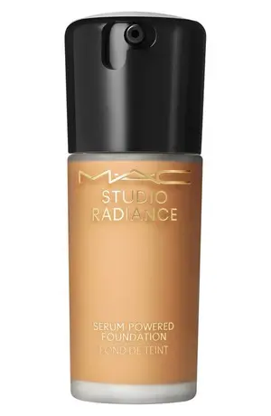 MAC COSMETICS Studio Radiance Serum-powered Foundation Nc45