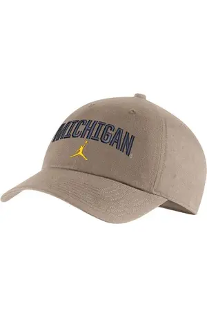 Jordan Brand Michigan Wolverines Heritage86 Arch Performance Adjustable Hat
