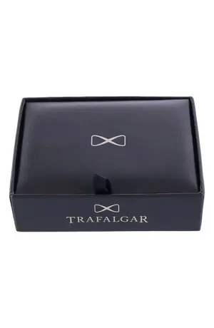 Trafalgar The Kingsley Square Cuff Link & Stud Set