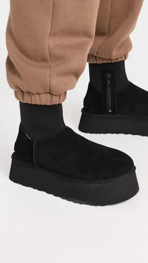 UGG Classic Dipper Boots