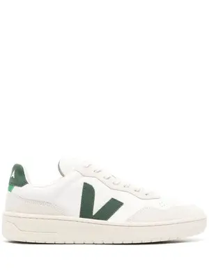 VEJA V-90 Low-top Sneakers - White