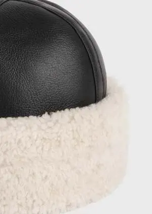 TOTEME Shearling Hat - Black