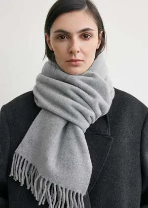 TOTEME Classic Wool Scarf - Grey