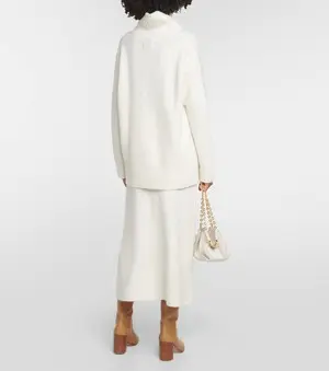 LISA YANG Elwinn Cashmere Turtleneck Sweater