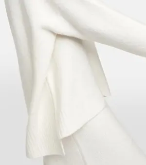 LISA YANG Elwinn Cashmere Turtleneck Sweater
