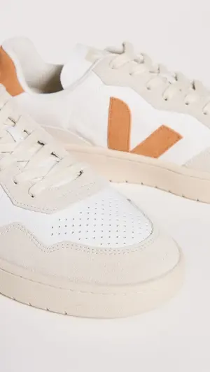 VEJA V-90 Sneakers - Extra White Umber