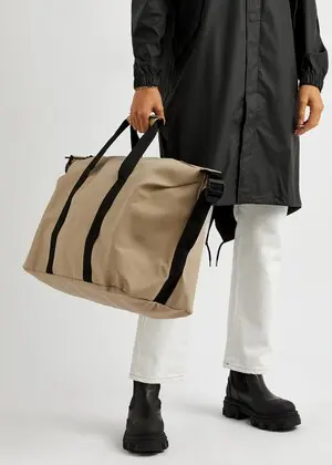 Rains Hilo Waterproof Holdall - Sand