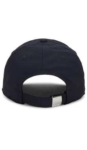 Nike Club Cap - Black & Metallic Silver