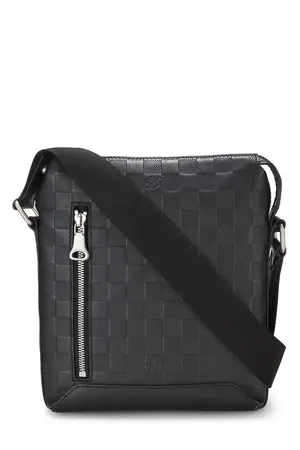 LOUIS VUITTON Damier Infini Discovery Messenger