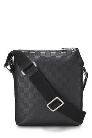 LOUIS VUITTON Damier Infini Discovery Messenger