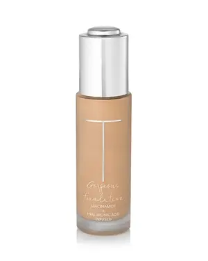 Trish Mcevoy Gorgeous Foundation - Lyg - Light With Yellow Golden Undertone