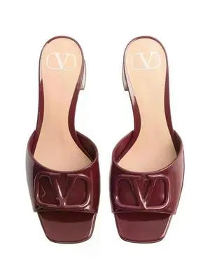 Valentino Garavani Vlogo Signature Patent Leather Block Heel Slide Sandal - Neutrals