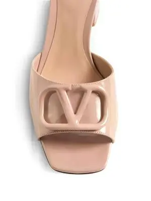 Valentino Garavani Vlogo Signature Patent Leather Block Heel Slide Sandal - Neutrals