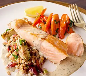 EGG HARBOR 4-oz Faroe Island Salmon Filets W/ Sauce - One-color