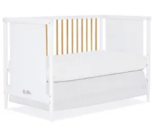 DREAM ON ME Clover 4-in-1 Modern Crib