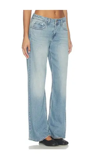 LEVI'S Low Loose Jeans - Gamble Time