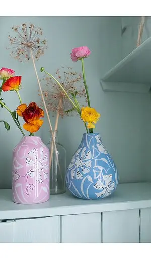 VAISSELLE Drop It Like Its Hot Vase In Baby Blue