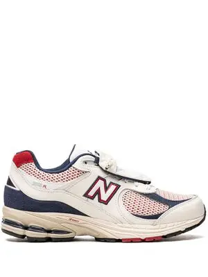 NEW BALANCE 2002r Sneakers - White