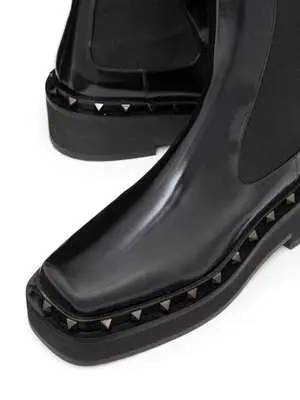 Valentino Garavani 50mm Rockstud M-way Beatle Boots