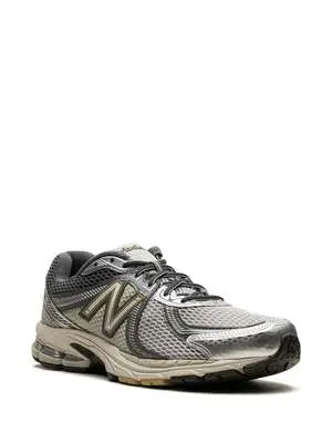 NEW BALANCE 860v2 Earth Sneakers